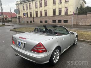 Mercedes-Benz SLK 230 2001 Rīga, ar dzinēja tilpumu 2.30 L un nobraukumu 182 tūkst. km par 3750 €, foto 4 vietnē AUTOMOTO.COM.LV