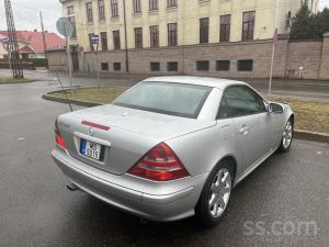 Mercedes-Benz SLK 230 2001 Rīga, ar dzinēja tilpumu 2.30 L un nobraukumu 182 tūkst. km par 3750 €, foto 10 vietnē AUTOMOTO.COM.LV