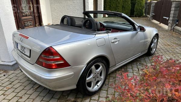Mercedes-Benz SLK 230 2001 Rīga, ar dzinēja tilpumu 2.30 L un nobraukumu 214 tūkst. km par 4800 €, foto 3 vietnē AUTOMOTO.COM.LV