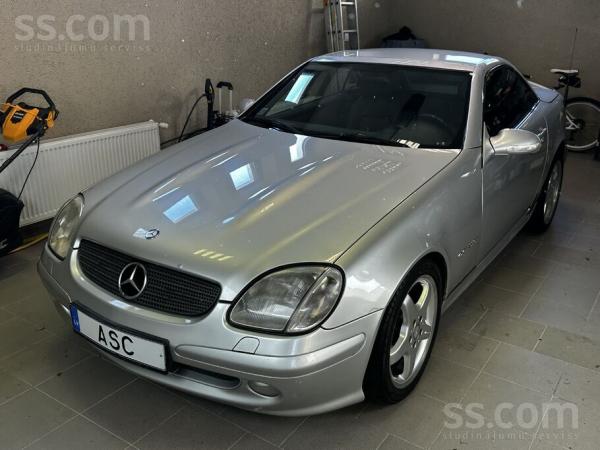 Mercedes-Benz SLK 230 2001 in Riga, with an engine capacity of 2.30 L and mileage of 214 thousand km for 4800 €, photo 1 on AUTOMOTO.COM.LV
