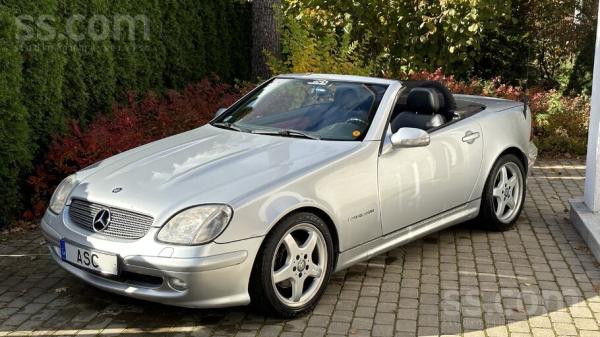 Mercedes-Benz SLK 230 2001 in Riga, with an engine capacity of 2.30 L and mileage of 214 thousand km for 4800 €, photo 2 on AUTOMOTO.COM.LV