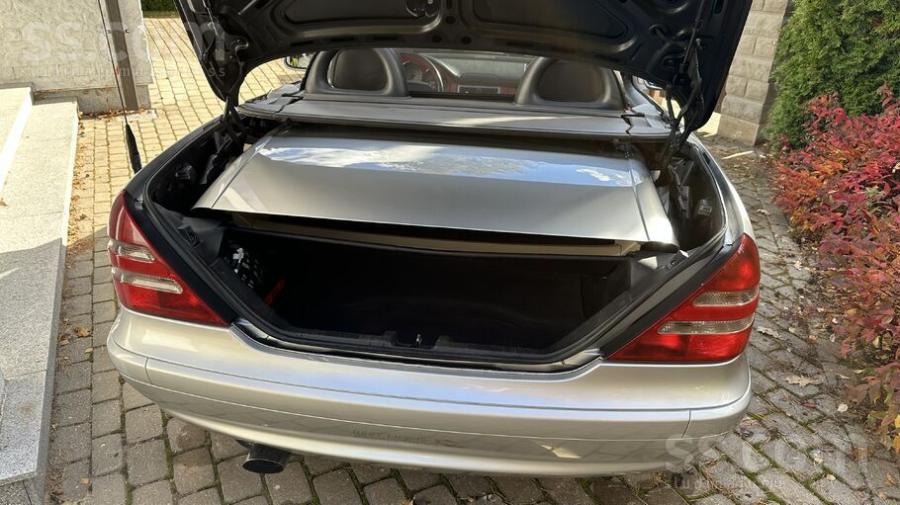 Mercedes-Benz SLK 230 2001 Rīga, ar dzinēja tilpumu 2.30 L un nobraukumu 214 tūkst. km par 4800 €, foto 7 vietnē AUTOMOTO.COM.LV