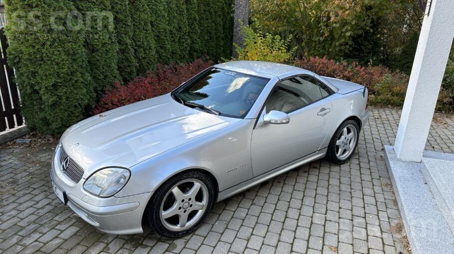Mercedes-Benz SLK 230 2001 Rīga, ar dzinēja tilpumu 2.30 L un nobraukumu 214 tūkst. km par 4800 €, foto 8 vietnē AUTOMOTO.COM.LV