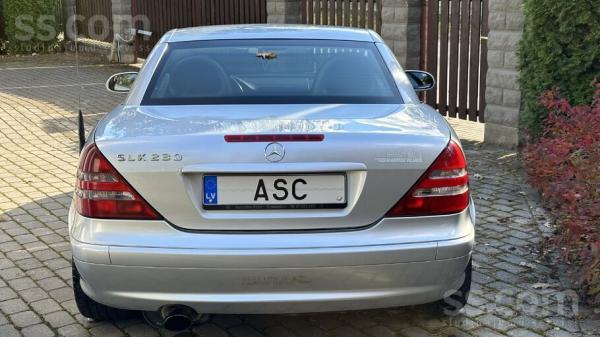 Mercedes-Benz SLK 230 2001 in Riga, with an engine capacity of 2.30 L and mileage of 214 thousand km for 4800 €, photo 9 on AUTOMOTO.COM.LV