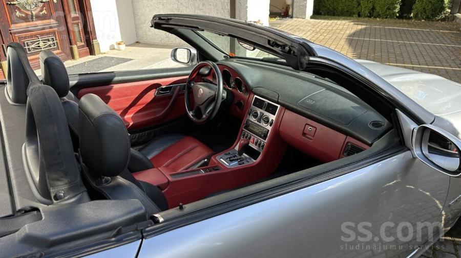 Mercedes-Benz SLK 230 2001 Rīga, ar dzinēja tilpumu 2.30 L un nobraukumu 214 tūkst. km par 4800 €, foto 14 vietnē AUTOMOTO.COM.LV