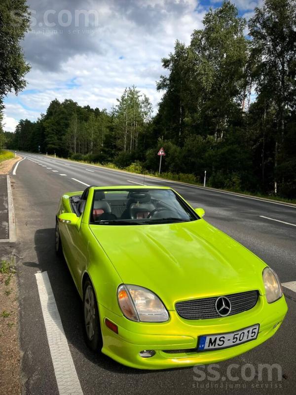 Zaļš Mercedes-Benz SLK 230 2001 Jēkabpils, ar dzinēja tilpumu 2.30 L un nobraukumu 189 tūkst. km par 3490 €, foto 2 vietnē AUTOMOTO.COM.LV