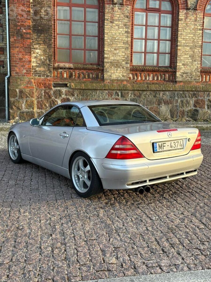 Grey Mercedes-Benz SLK 230 1996 in Ventspils, with an engine capacity of 2.30 L and mileage of 256 thousand km for 6500 €, photo 1 on AUTOMOTO.COM.LV