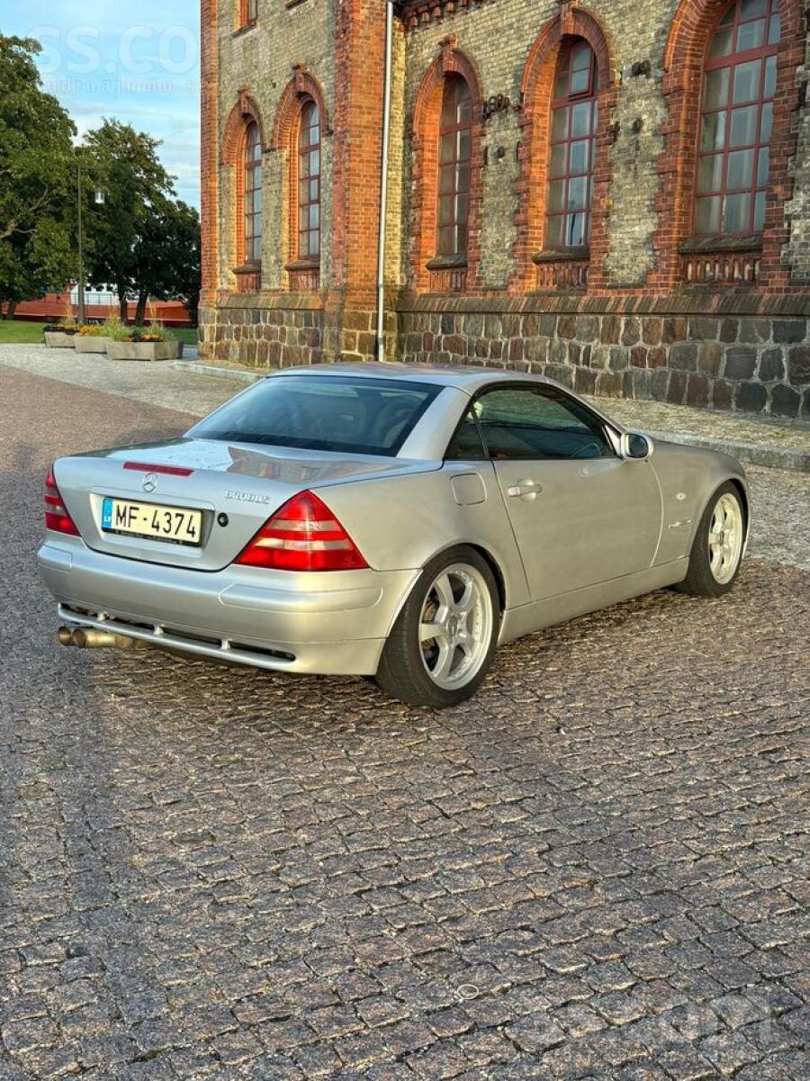 Grey Mercedes-Benz SLK 230 1996 in Ventspils, with an engine capacity of 2.30 L and mileage of 256 thousand km for 6500 €, photo 8 on AUTOMOTO.COM.LV