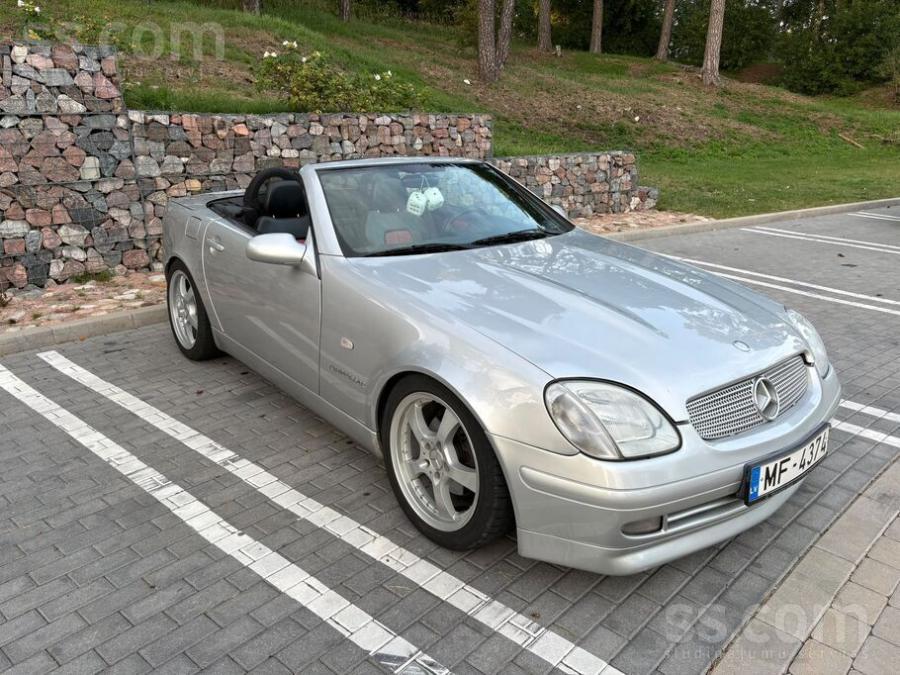 Grey Mercedes-Benz SLK 230 1996 in Ventspils, with an engine capacity of 2.30 L and mileage of 256 thousand km for 6500 €, photo 13 on AUTOMOTO.COM.LV