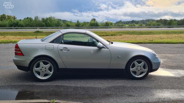 Grey Mercedes-Benz SLK 230 1997 in Kaunas, with an engine capacity of 2.30 L and mileage of 200 thousand km for 3600 €, photo 6 on AUTOMOTO.COM.LV