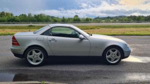 Grey Mercedes-Benz SLK 230 1997 in Kaunas, with an engine capacity of 2.30 L and mileage of 200 thousand km for 3600 €, photo 7 on AUTOMOTO.COM.LV