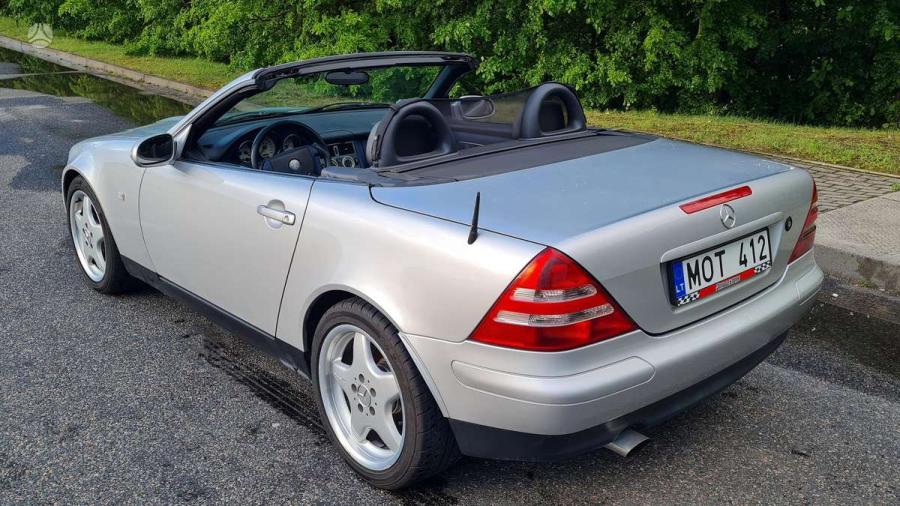 Grey Mercedes-Benz SLK 230 1997 in Kaunas, with an engine capacity of 2.30 L and mileage of 200 thousand km for 3600 €, photo 15 on AUTOMOTO.COM.LV