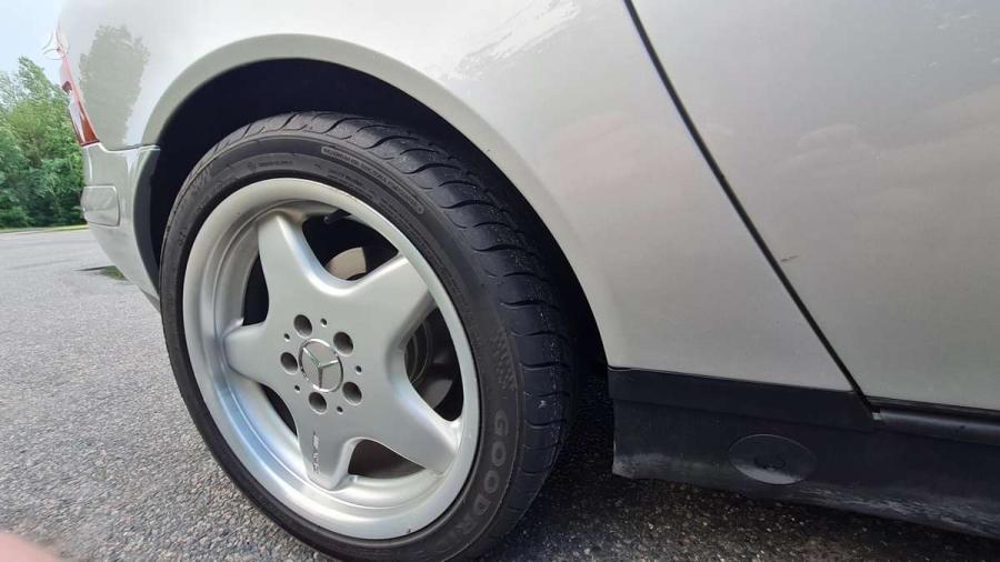 Grey Mercedes-Benz SLK 230 1997 in Kaunas, with an engine capacity of 2.30 L and mileage of 200 thousand km for 3600 €, photo 19 on AUTOMOTO.COM.LV