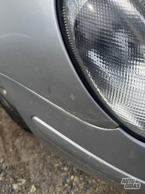 Pelēks Mercedes-Benz SLK 230 1999 Viļņa, ar dzinēja tilpumu 2.30 L un nobraukumu 215 tūkst. km par 2000 €, foto 12 vietnē AUTOMOTO.COM.LV