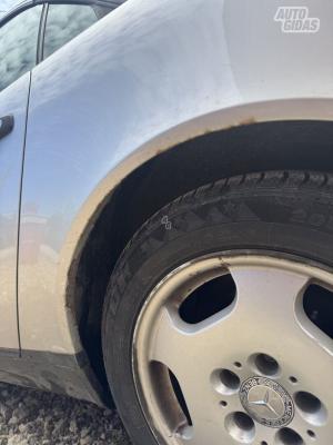 Pelēks Mercedes-Benz SLK 230 1999 Viļņa, ar dzinēja tilpumu 2.30 L un nobraukumu 215 tūkst. km par 2000 €, foto 14 vietnē AUTOMOTO.COM.LV
