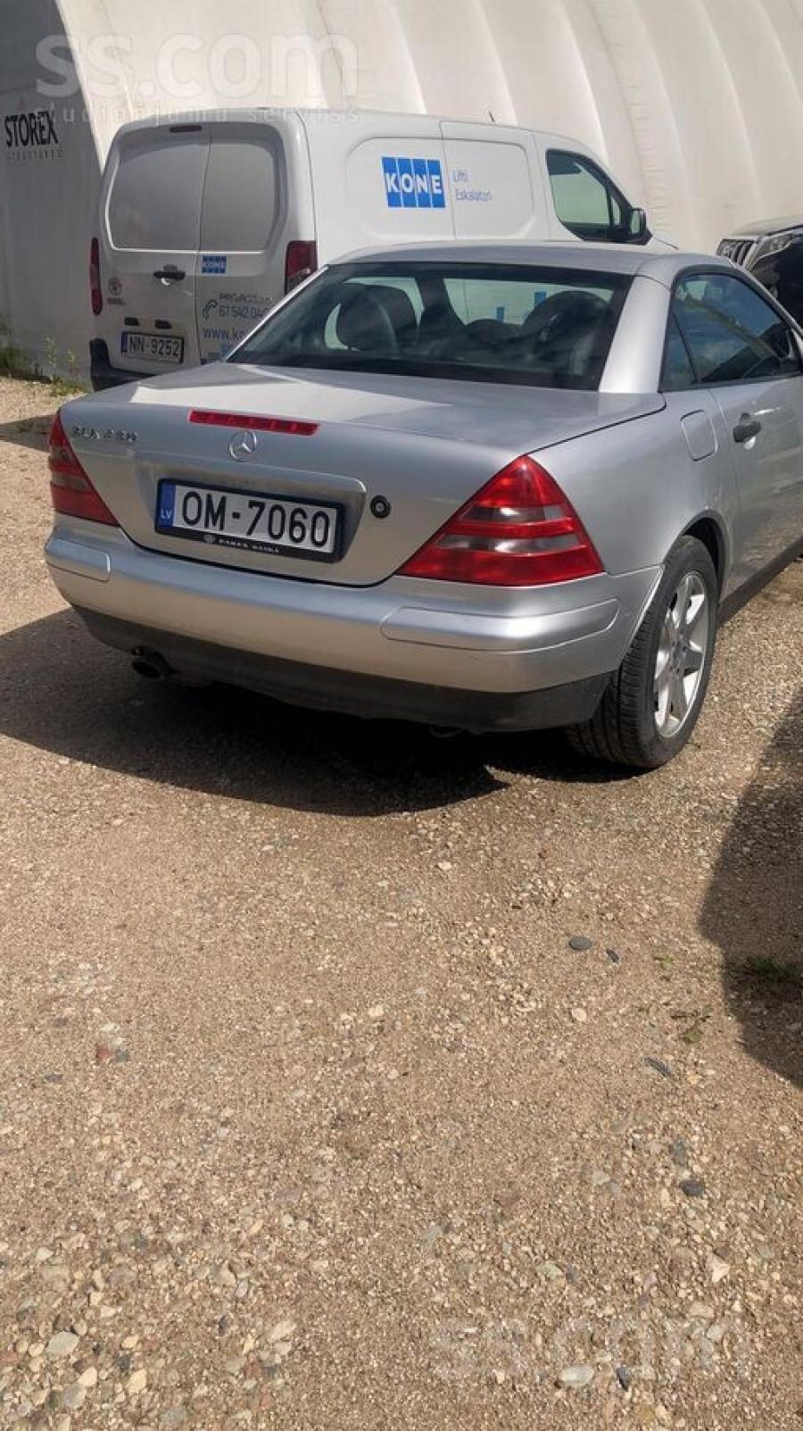 Grey Mercedes-Benz SLK 230 1999 in Riga, with an engine capacity of 2.30 L and mileage of 85 thousand km for 10000 €, photo 4 on AUTOMOTO.COM.LV