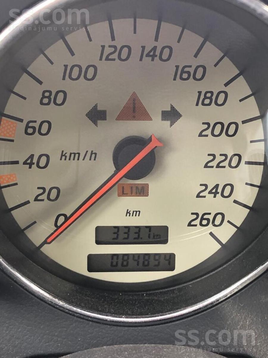Grey Mercedes-Benz SLK 230 1999 in Riga, with an engine capacity of 2.30 L and mileage of 85 thousand km for 10000 €, photo 11 on AUTOMOTO.COM.LV