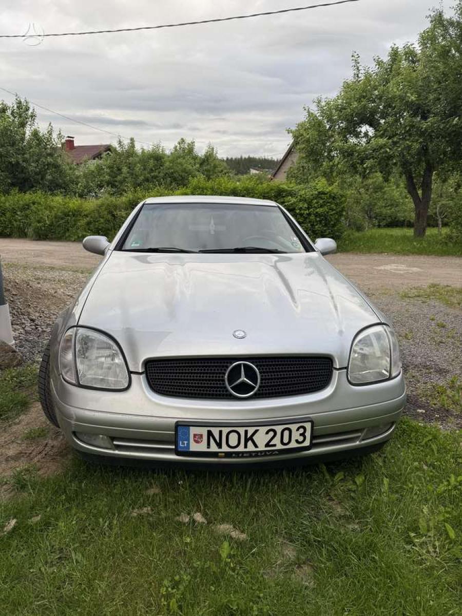 Grey Mercedes-Benz SLK 230 1999 in Vilnius, with an engine capacity of 2.30 L and mileage of 216 thousand km for 2200 €, photo 7 on AUTOMOTO.COM.LV