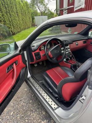 Grey Mercedes-Benz SLK 230 1999 in Vilnius, with an engine capacity of 2.30 L and mileage of 216 thousand km for 2200 €, photo 13 on AUTOMOTO.COM.LV