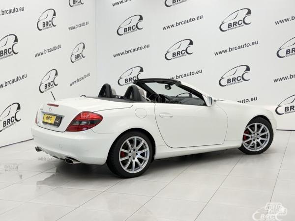 Белый Мерседес SLK 280 2008 в Авиженяй, объемом двигателя 3.00 л и пробегом 269 тыс. км за 11500 €, фото 5 на AUTOMOTO.COM.LV