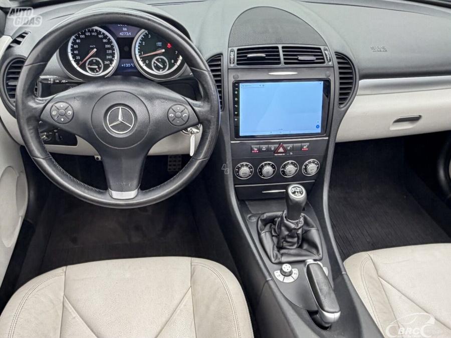 Белый Мерседес SLK 280 2008 в Авиженяй, объемом двигателя 3.00 л и пробегом 269 тыс. км за 9900 €, фото 13 на AUTOMOTO.COM.LV