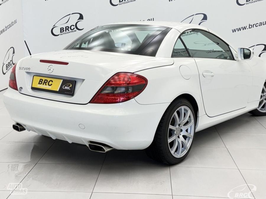 Белый Мерседес SLK 280 2008 в Авиженяй, объемом двигателя 3.00 л и пробегом 269 тыс. км за 9900 €, фото 34 на AUTOMOTO.COM.LV