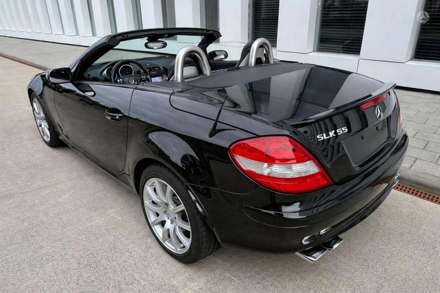 Melns Mercedes-Benz SLK 350 2004 Viļņa, ar dzinēja tilpumu 3.50 L un nobraukumu 129 tūkst. km par 8999 €, foto 7 vietnē AUTOMOTO.COM.LV