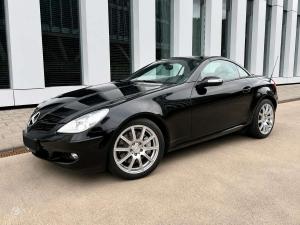 Melns Mercedes-Benz SLK 350 2004 Viļņa, ar dzinēja tilpumu 3.50 L un nobraukumu 129 tūkst. km par 8999 €, foto 9 vietnē AUTOMOTO.COM.LV