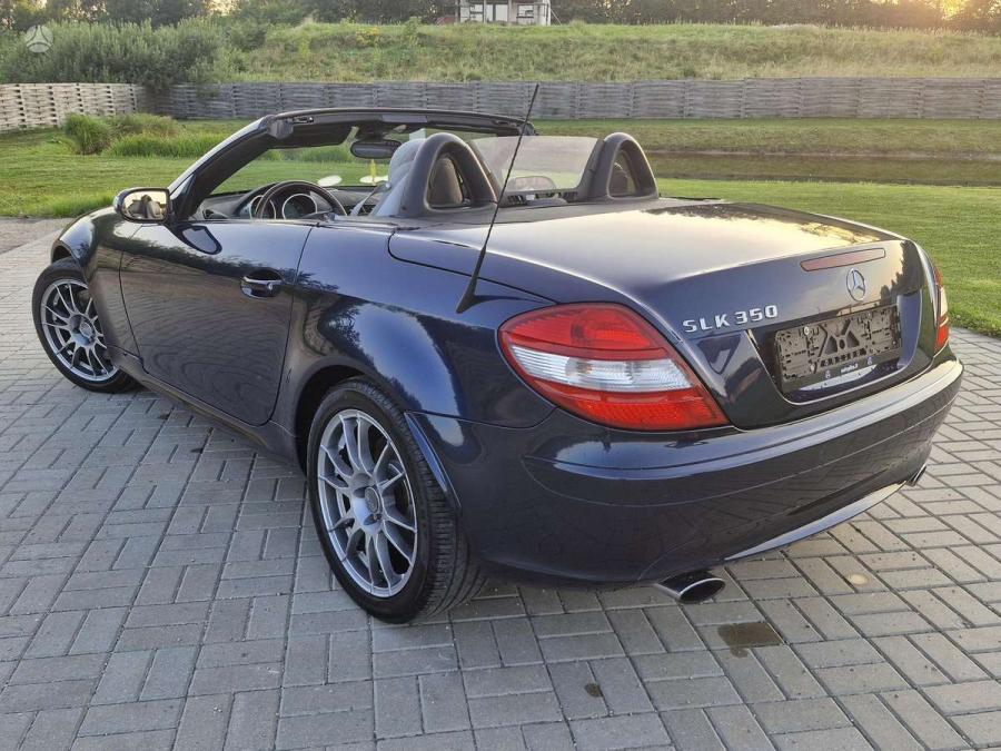 Blue Mercedes-Benz SLK 350 2005 in Vilnius, with an engine capacity of 3.50 L and mileage of 250 thousand km for 7900 €, photo 4 on AUTOMOTO.COM.LV