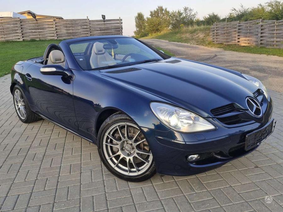 Blue Mercedes-Benz SLK 350 2005 in Vilnius, with an engine capacity of 3.50 L and mileage of 250 thousand km for 7900 €, photo 6 on AUTOMOTO.COM.LV