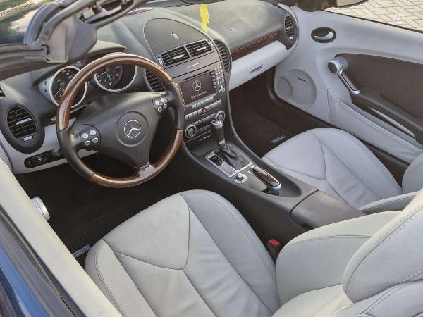 Blue Mercedes-Benz SLK 350 2005 in Vilnius, with an engine capacity of 3.50 L and mileage of 250 thousand km for 7900 €, photo 8 on AUTOMOTO.COM.LV