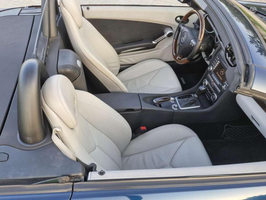 Blue Mercedes-Benz SLK 350 2005 in Vilnius, with an engine capacity of 3.50 L and mileage of 250 thousand km for 7900 €, photo 12 on AUTOMOTO.COM.LV