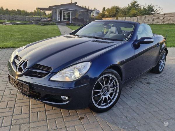 Blue Mercedes-Benz SLK 350 2005 in Vilnius, with an engine capacity of 3.50 L and mileage of 250 thousand km for 8050 €, photo 2 on AUTOMOTO.COM.LV