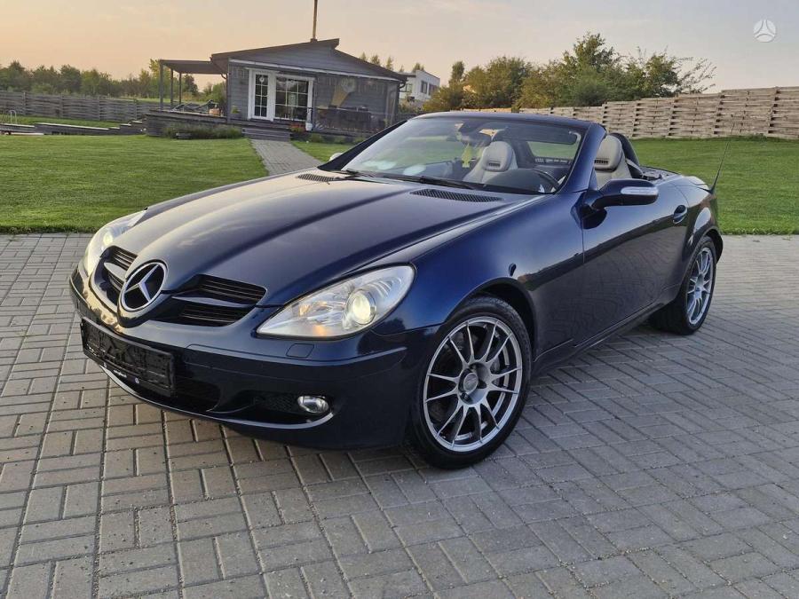 Blue Mercedes-Benz SLK 350 2005 in Vilnius, with an engine capacity of 3.50 L and mileage of 250 thousand km for 8050 €, photo 8 on AUTOMOTO.COM.LV