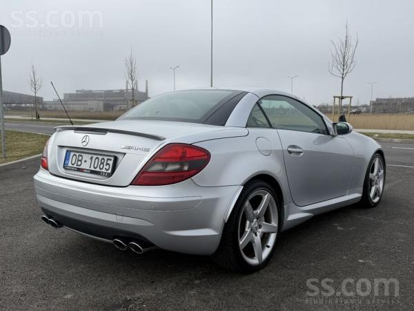 Zils Mercedes-Benz SLK 350 2005 Liepāja, ar dzinēja tilpumu 3.50 L un nobraukumu 97 tūkst. km par 12900 €, foto 2 vietnē AUTOMOTO.COM.LV