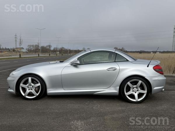 Zils Mercedes-Benz SLK 350 2005 Liepāja, ar dzinēja tilpumu 3.50 L un nobraukumu 97 tūkst. km par 12900 €, foto 5 vietnē AUTOMOTO.COM.LV
