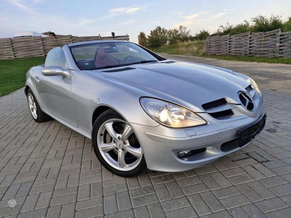 Grey Mercedes-Benz SLK 350 2005 in Vilnius, with an engine capacity of 3.50 L and mileage of 230 thousand km for 7900 €, photo 1 on AUTOMOTO.COM.LV