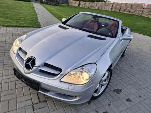 Grey Mercedes-Benz SLK 350 2005 in Vilnius, with an engine capacity of 3.50 L and mileage of 230 thousand km for 7900 €, photo 4 on AUTOMOTO.COM.LV