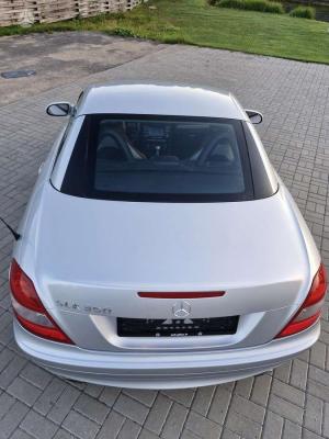 Grey Mercedes-Benz SLK 350 2005 in Vilnius, with an engine capacity of 3.50 L and mileage of 230 thousand km for 7900 €, photo 22 on AUTOMOTO.COM.LV
