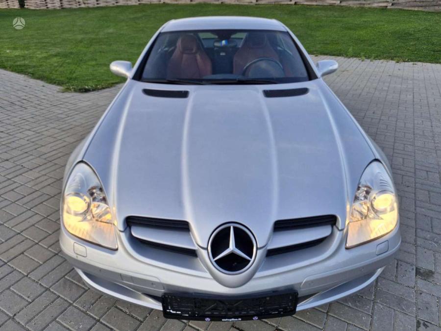 Grey Mercedes-Benz SLK 350 2005 in Vilnius, with an engine capacity of 3.50 L and mileage of 230 thousand km for 7900 €, photo 23 on AUTOMOTO.COM.LV