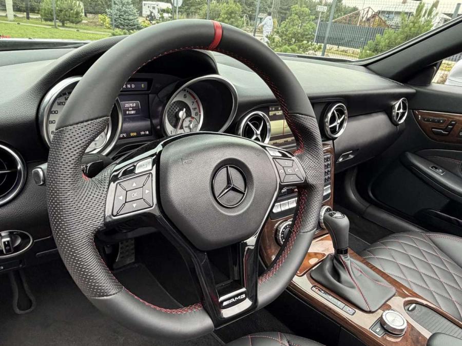 Grey Mercedes-Benz SLK 350 2014 in Palanga, with an engine capacity of 3.50 L and mileage of 91 thousand km for 18900 €, photo 15 on AUTOMOTO.COM.LV