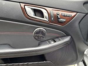 Grey Mercedes-Benz SLK 350 2014 in Palanga, with an engine capacity of 3.50 L and mileage of 91 thousand km for 18900 €, photo 16 on AUTOMOTO.COM.LV