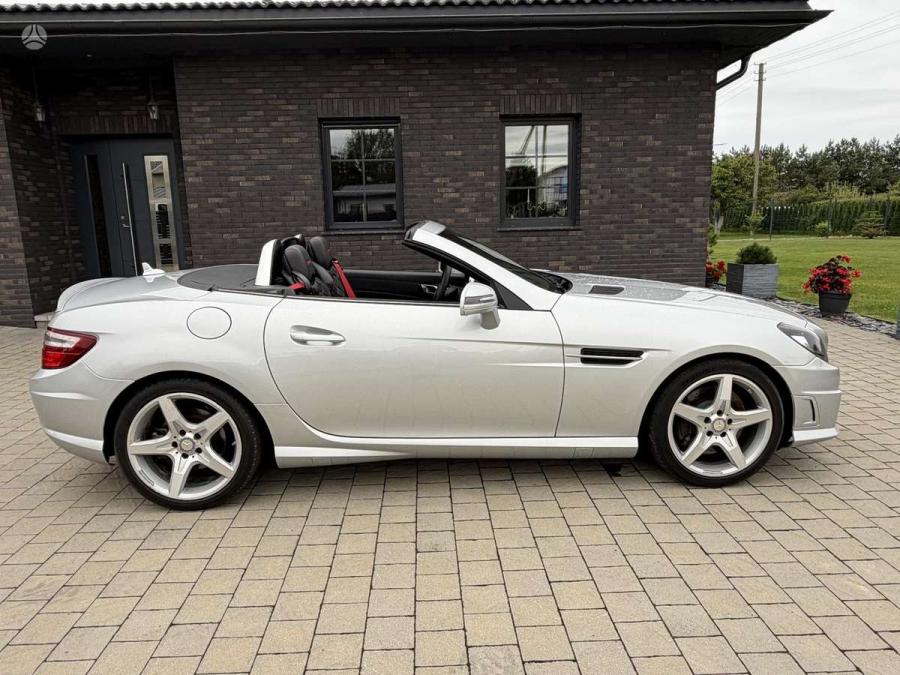 Grey Mercedes-Benz SLK 350 2014 in Palanga, with an engine capacity of 3.50 L and mileage of 91 thousand km for 18900 €, photo 18 on AUTOMOTO.COM.LV