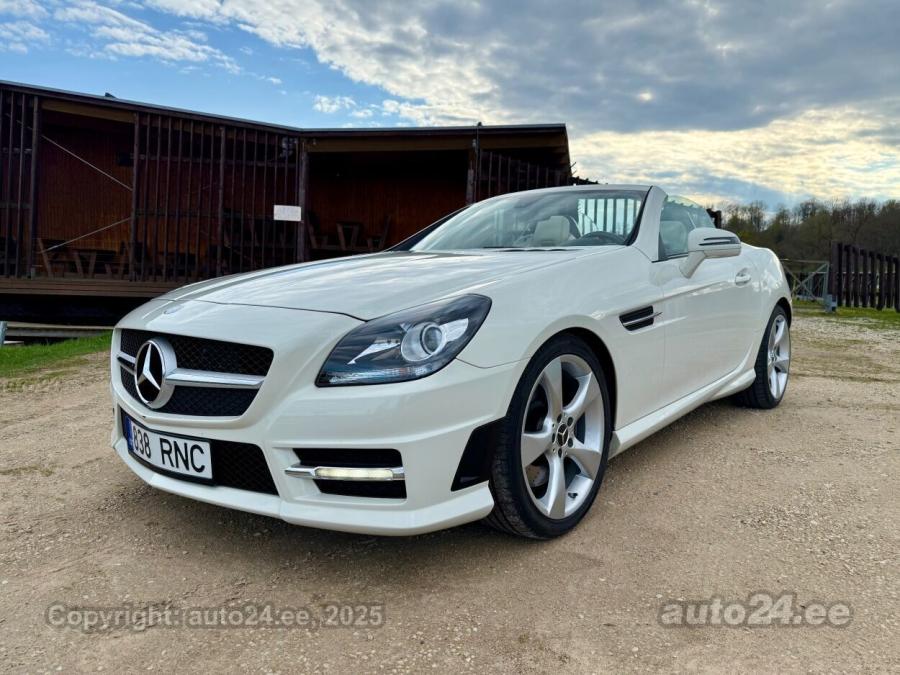 White Mercedes-Benz SLK 350 2011 in Viljandi, with an engine capacity of 3.50 L and mileage of 175 thousand km for 19900 €, photo 1 on AUTOMOTO.COM.LV