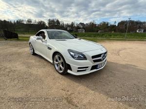 White Mercedes-Benz SLK 350 2011 in Viljandi, with an engine capacity of 3.50 L and mileage of 175 thousand km for 19900 €, photo 5 on AUTOMOTO.COM.LV