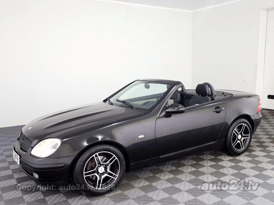 Black Mercedes-Benz SLK-Class 1999 in Tallinn, with an engine capacity of 2.00 L and mileage of 279 thousand km for 2499 €, photo 3 on AUTOMOTO.COM.LV
