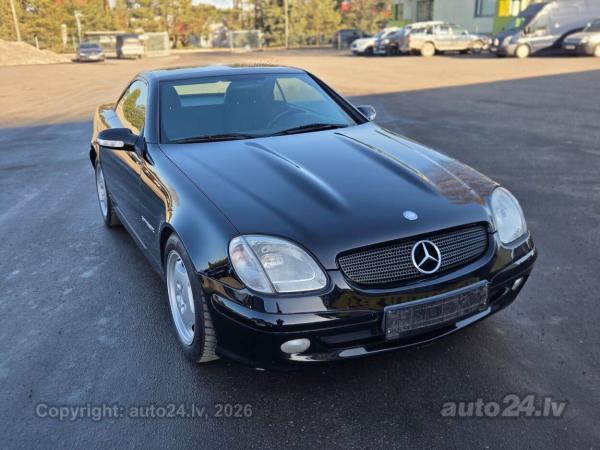 Black Mercedes-Benz SLK-Class 2000 in Tartu, with an engine capacity of 2.30 L and mileage of 219 thousand km for 4290 €, photo 6 on AUTOMOTO.COM.LV