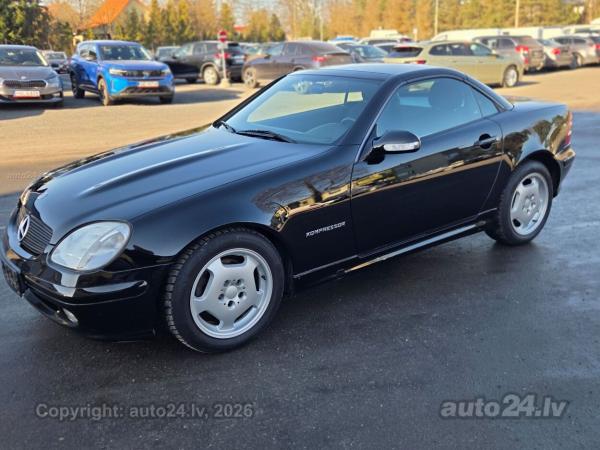 Black Mercedes-Benz SLK-Class 2000 in Tartu, with an engine capacity of 2.30 L and mileage of 219 thousand km for 4290 €, photo 8 on AUTOMOTO.COM.LV