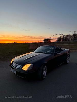 Melns Mercedes-Benz SLK-Class 2003 Narva, ar dzinēja tilpumu 2.00 L un nobraukumu 234 tūkst. km par 5700 €, foto 14 vietnē AUTOMOTO.COM.LV