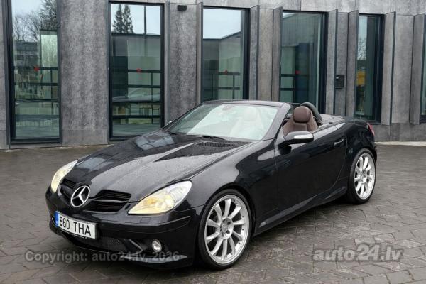 Black Mercedes-Benz SLK-Class 2006 in Rapla, with an engine capacity of 3.00 L and mileage of 140 thousand km for 9499 €, photo 1 on AUTOMOTO.COM.LV